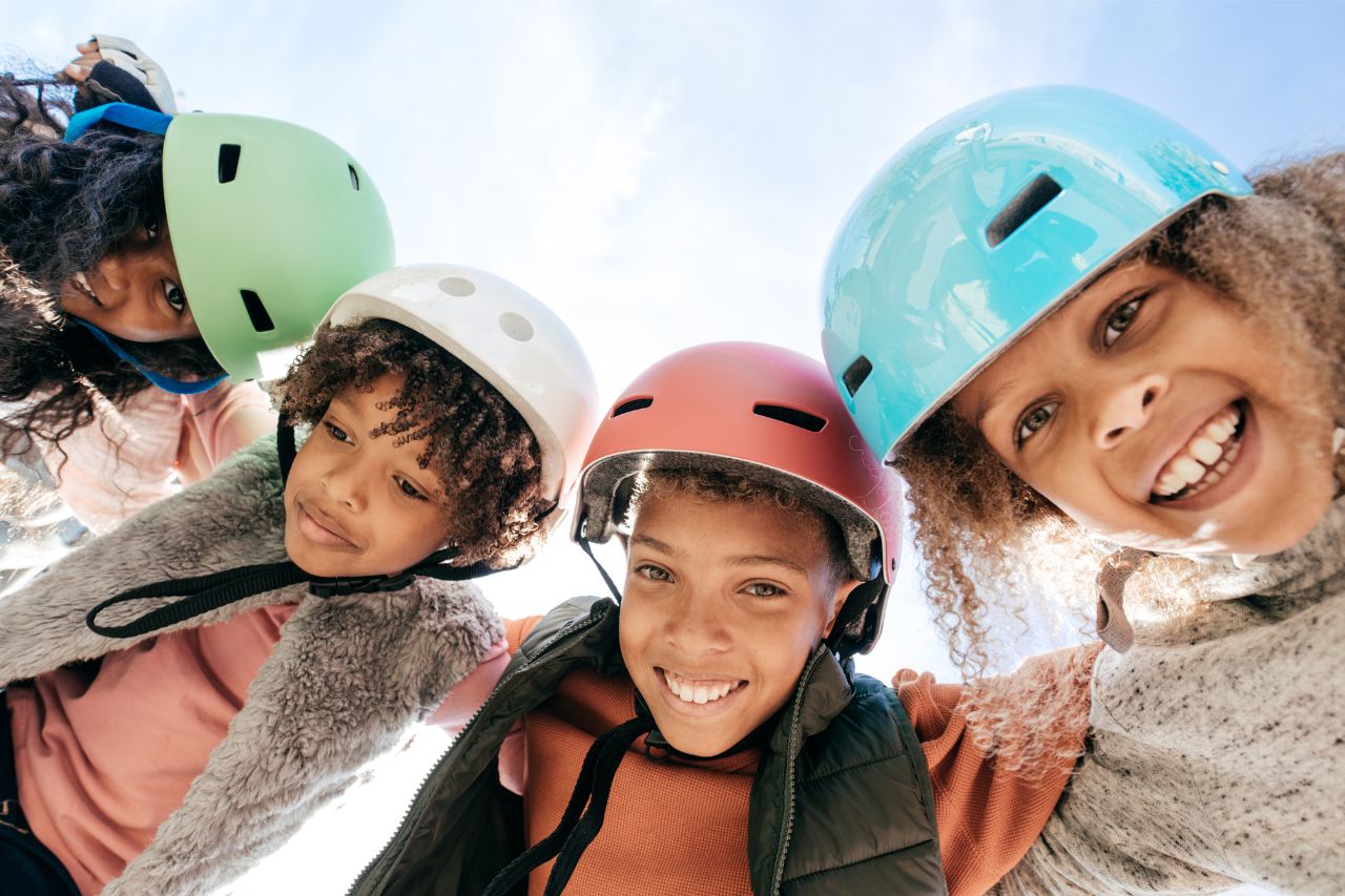 Membangun koneksi neutral anak melalui stimulasi bahasa